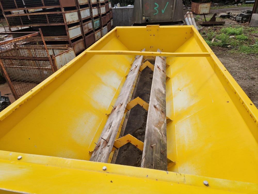 DIRECT HIGHWAYS AGENY TELSTAR GRITTER BODY / HOPPER for Sale - J. Sharples